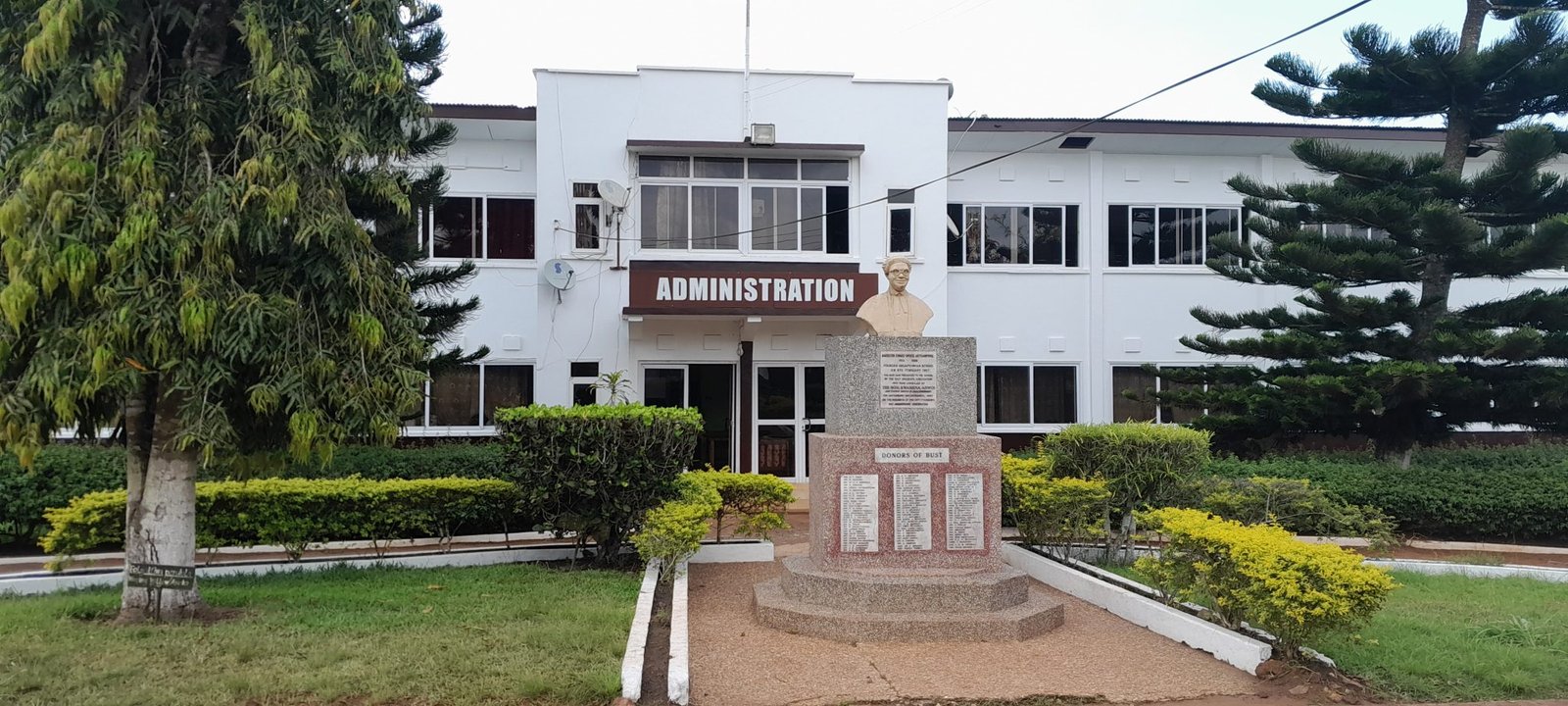 Our campus – Okuapemman School